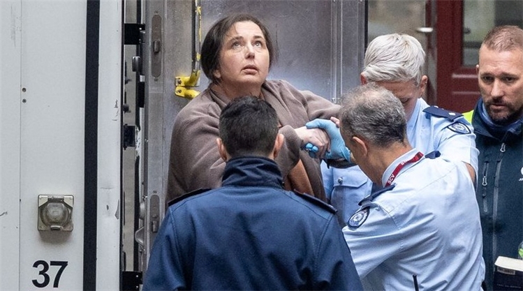 Thống đốc California Gavin Newsom sắp loại bỏ hàng loạt người cao tuổi ...